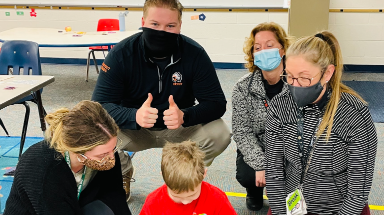 Pro Football Player Jeremy Hickey Provides Library For Lone Pine's New ...